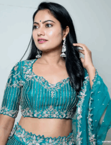 Suhasini Wiki, Biography, Age, Family, Husband, Movies, Serials, Height ...